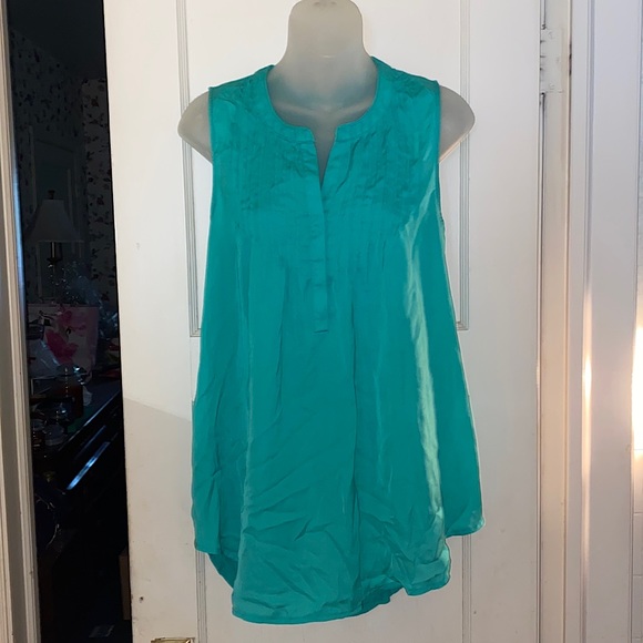 Merona | Tops | Merona Green Sleeveless Too | Poshmark